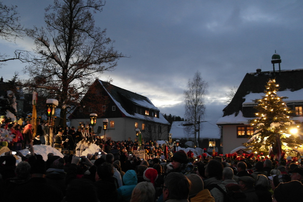 14.12.2012 - Bergaufzug in Seiffen - Historische Freiberger Berg- und ...
